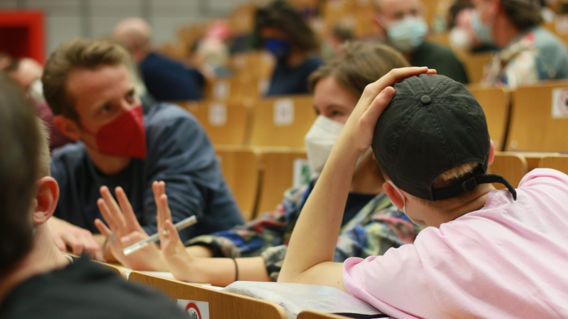 Gastbeitrag: Vergesellschaftung und Suffizienzpolitik - communia